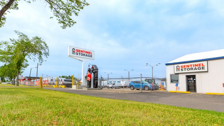 Edmonton High Park Park Self Storage Units | Sentinel Storage