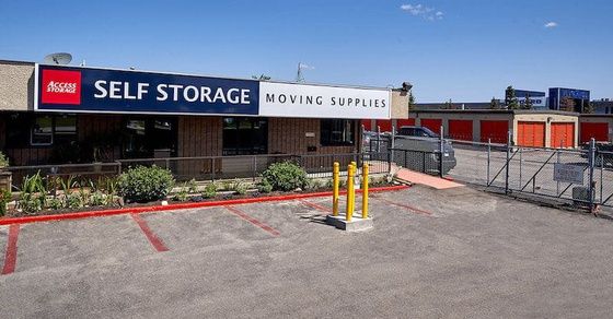 Self Storage Units at 11 Paramount Rd, Winnipeg North, MB